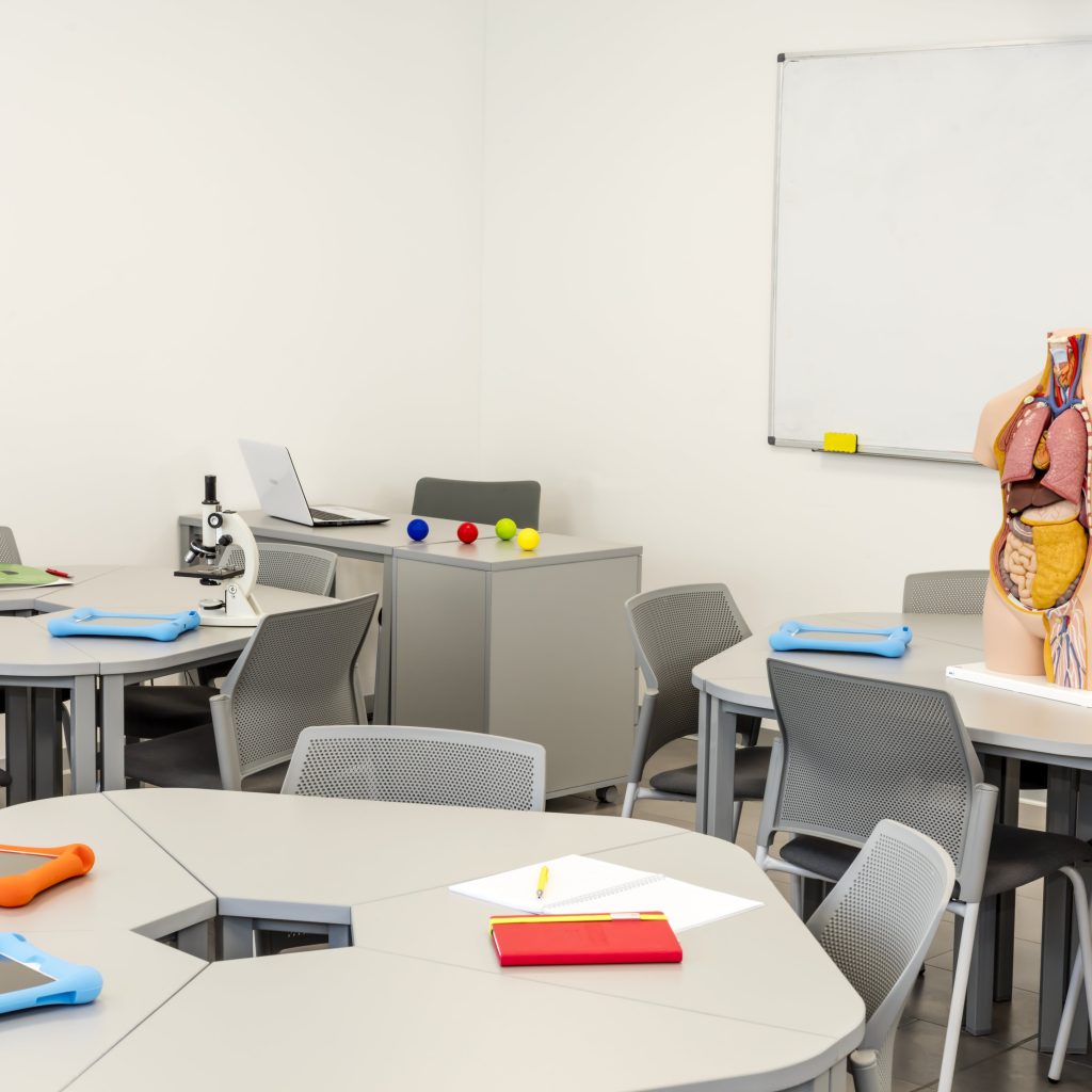 Steps to Create Student Centered Classroom | School Desk with Chair